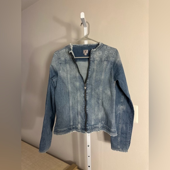 Guess | Jackets & Coats | Vintage Guess Denim Zipup Jacket In Size S ...